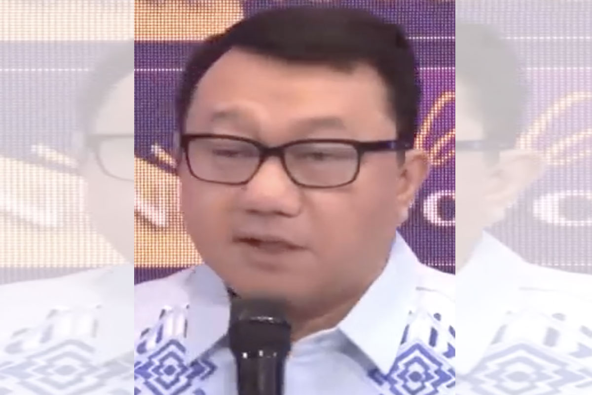 Chua nakakakita ng pattern ng mga pagtatangkang ilihis ang atensyon ...